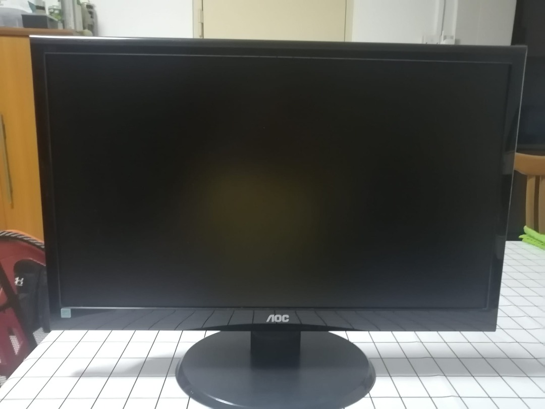 24 Inch AOC Monitor, Computers & Tech, Parts & Accessories, Monitor ...
