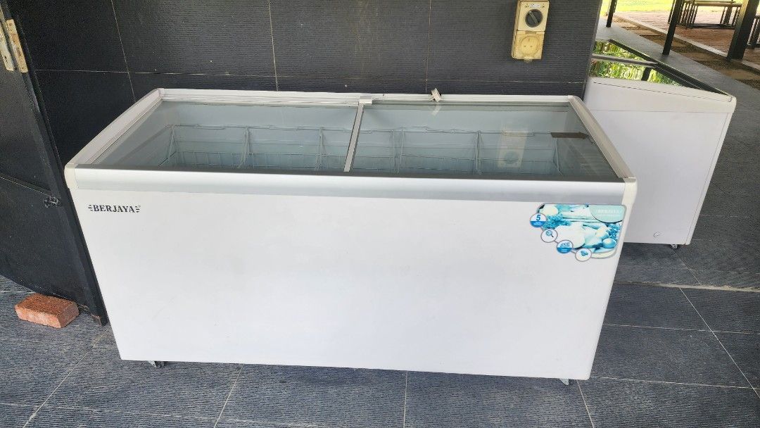 Berjaya Chest Freezer, TV & Home Appliances, Kitchen Appliances ...