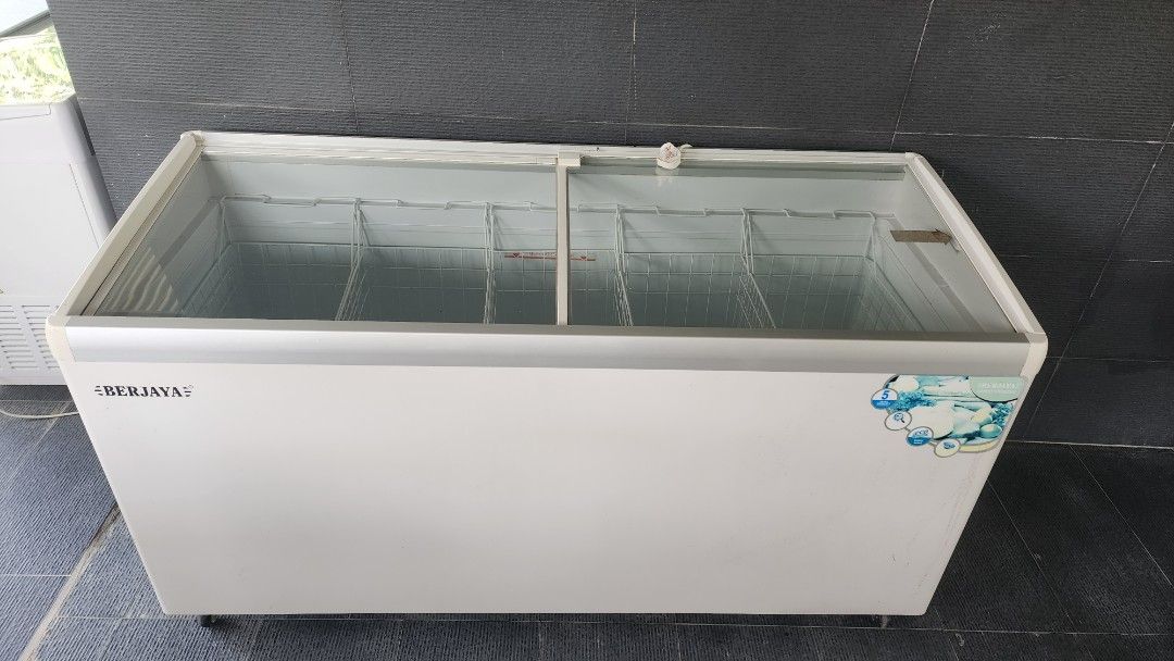 Berjaya Chest Freezer, TV & Home Appliances, Kitchen Appliances ...