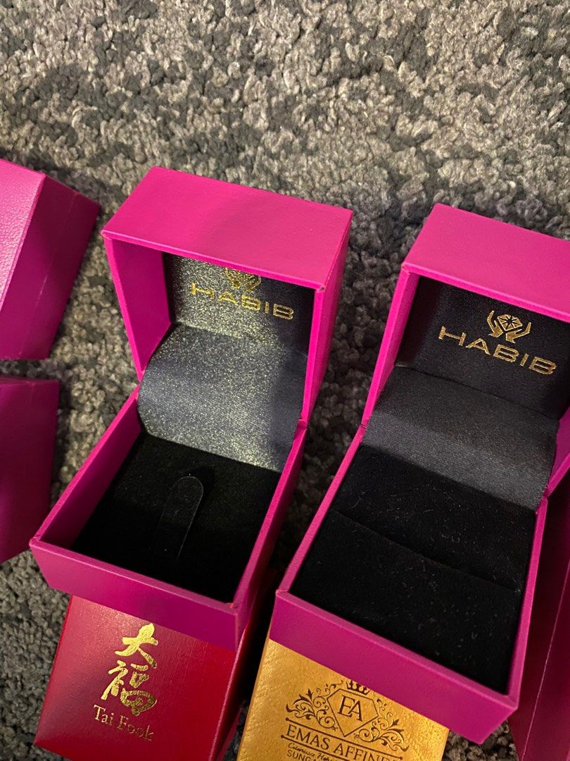 Box Habib terpakai Sungai Petani, Luxury, Accessories on Carousell