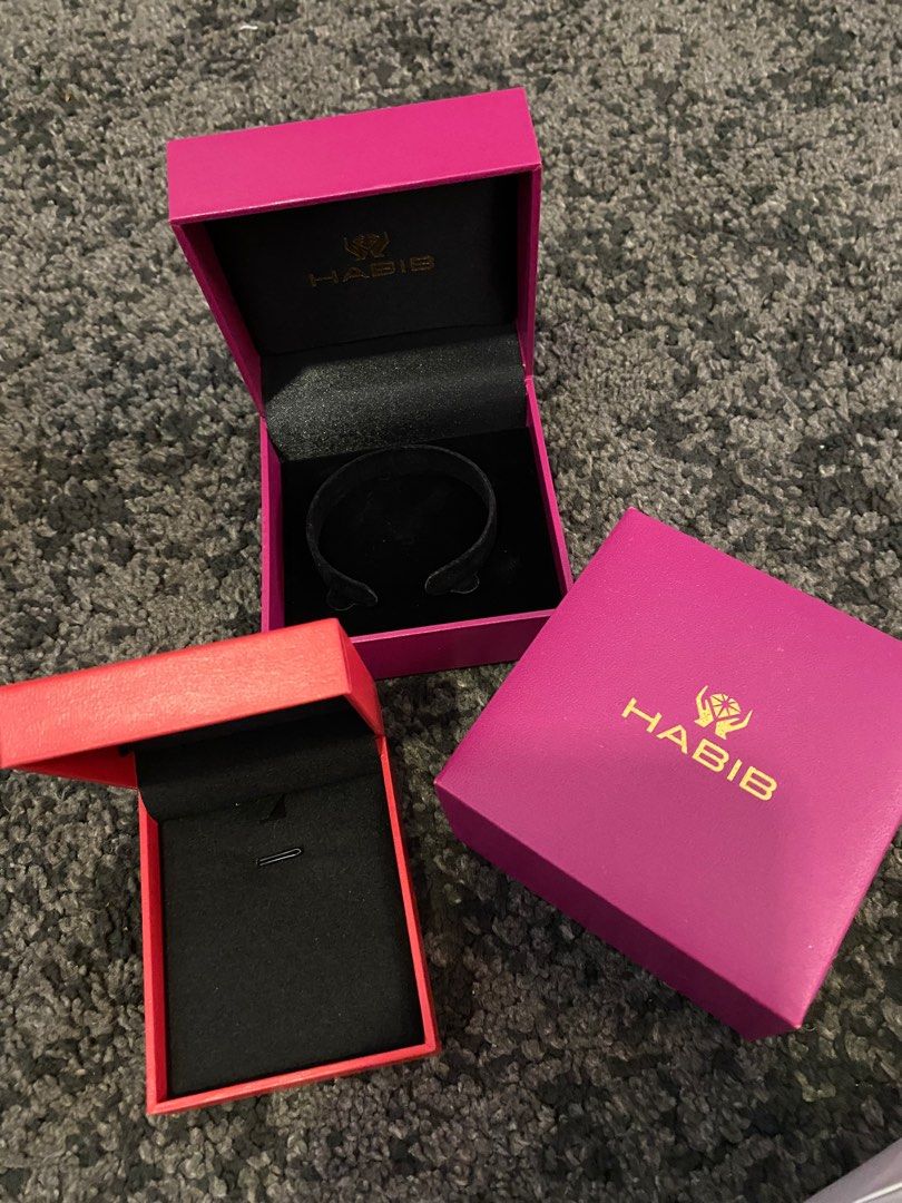 Box Habib terpakai Sungai Petani, Luxury, Accessories on Carousell
