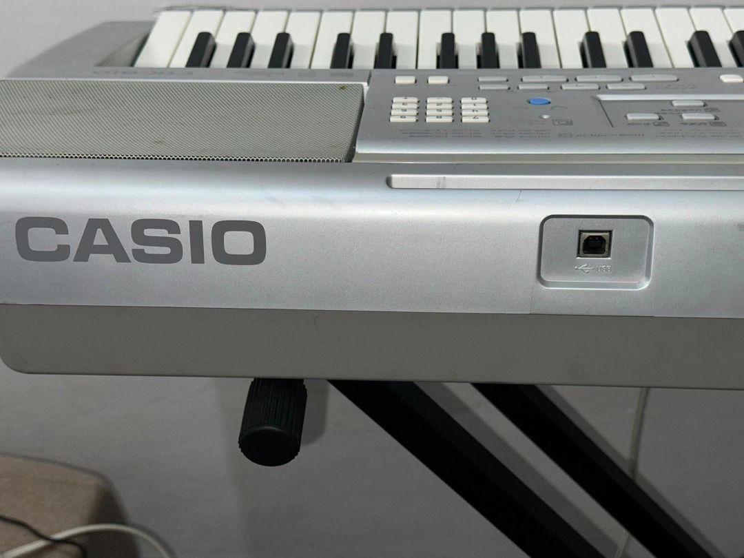 Casio CTK 810 Keyboard Piano 61 Keys Touch Response with Sustain Pedal ...