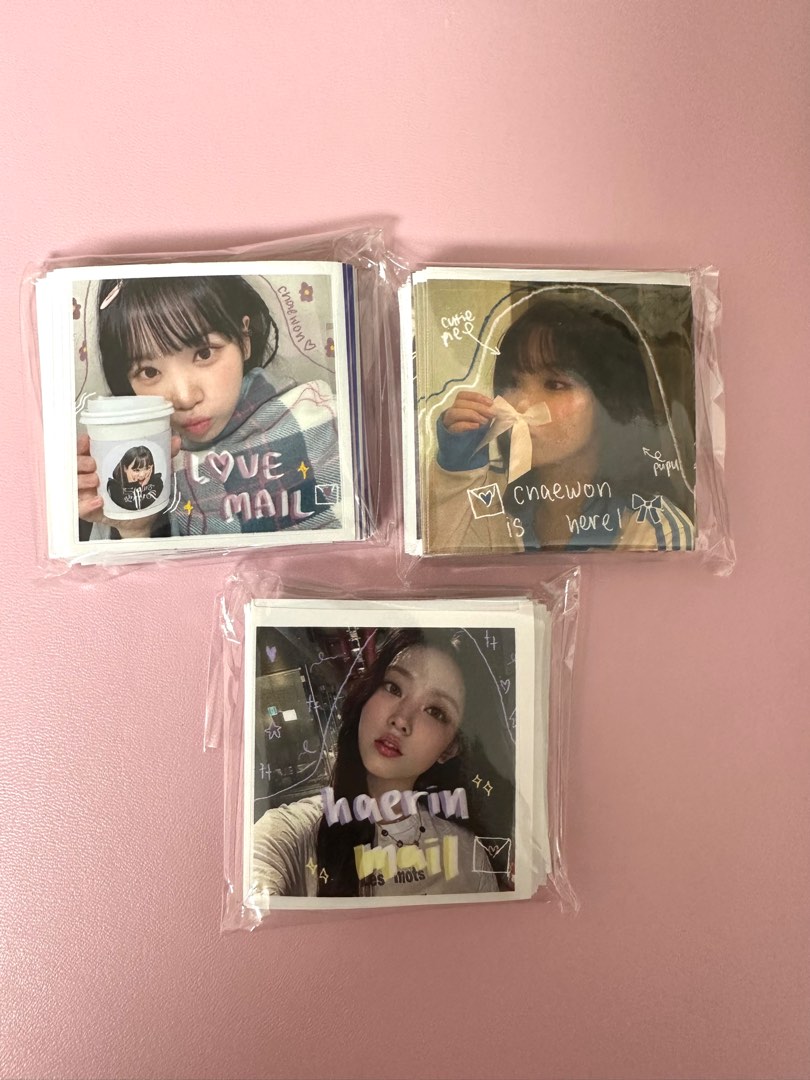 chaewon/haerin mailing stickers, Hobbies & Toys, Memorabilia ...