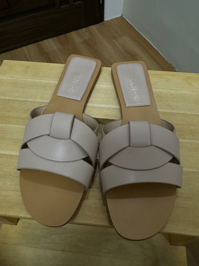 CLN Gale Sandals - 38, Women's Fashion, Footwear, Flats & Sandals on Carousell