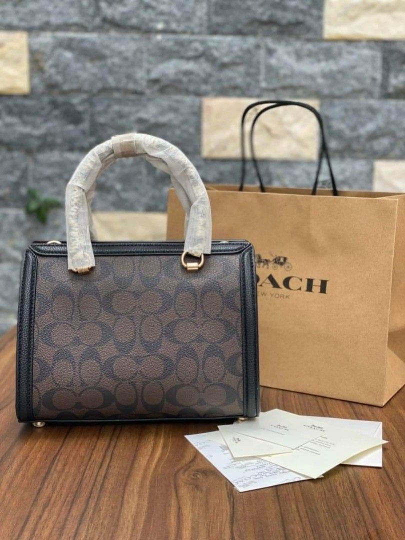 Coach Grace Carryall In Signature Canvas, Women's Fashion, Bags ...