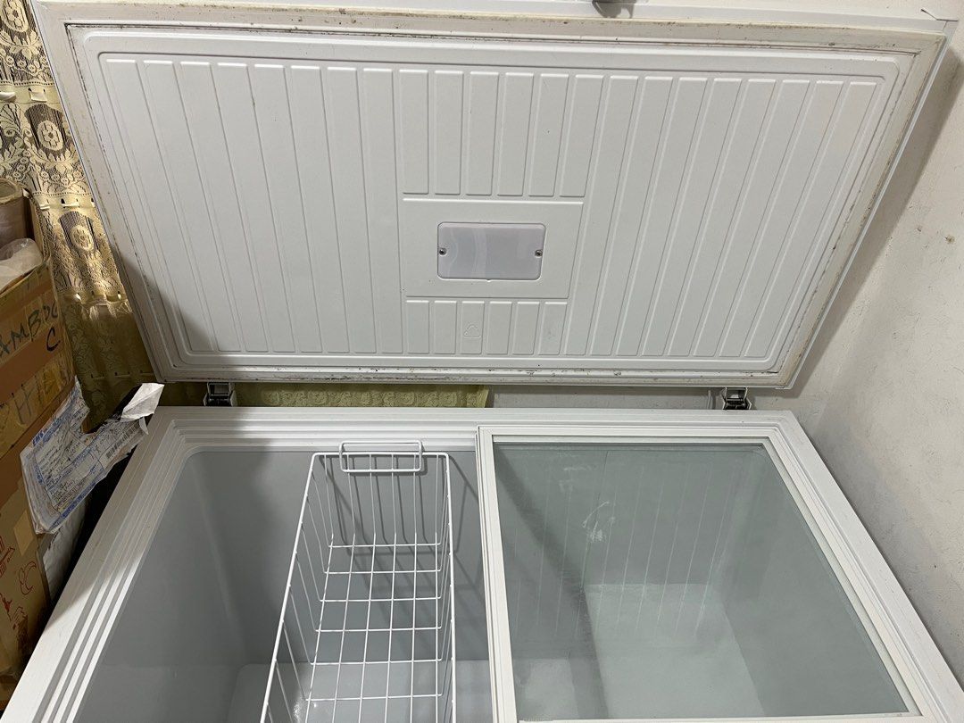 Condura NegosyoInverter 10.7cuft Chest Freezer, TV & Home Appliances ...