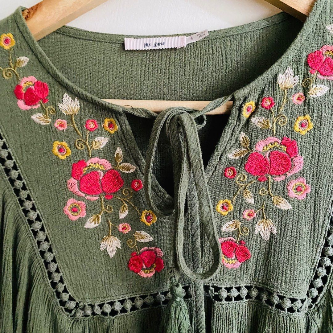 Cotton Algae Floral Dainty Top, Women's Fashion, Tops, Blouses on Carousell