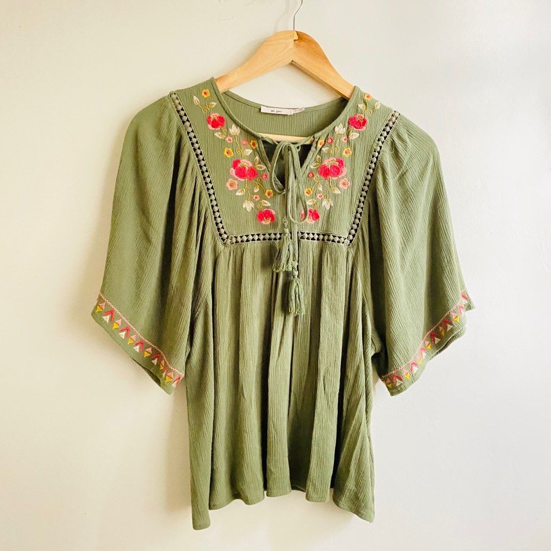 Cotton Algae Floral Dainty Top, Women's Fashion, Tops, Blouses on Carousell