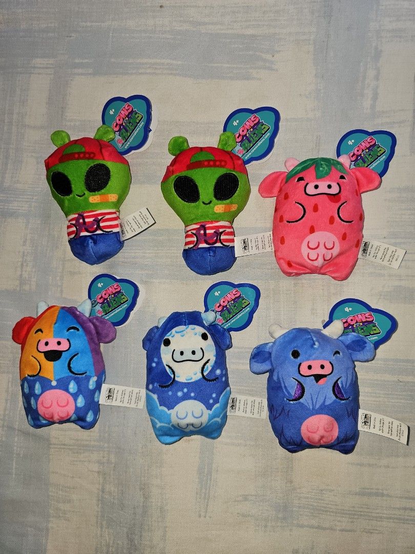 Cow versus Aliens beanies, Hobbies & Toys, Toys & Games on Carousell