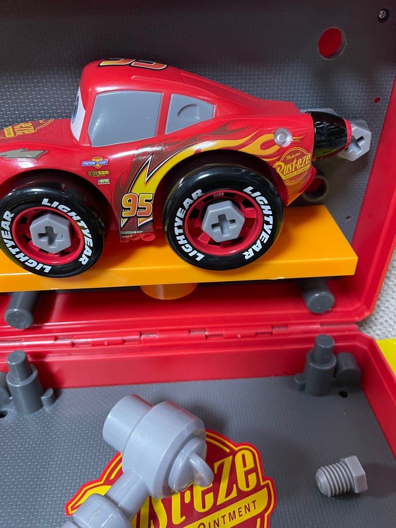 Disney Pixar Cars Mechanic Play Set Lightning McQueen Toolbox, Hobbies ...