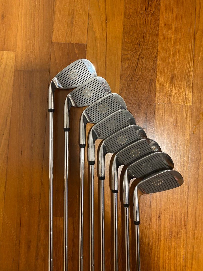 Dunlop Irons Set (8 pc), Sports Equipment, Sports & Games, Golf on ...