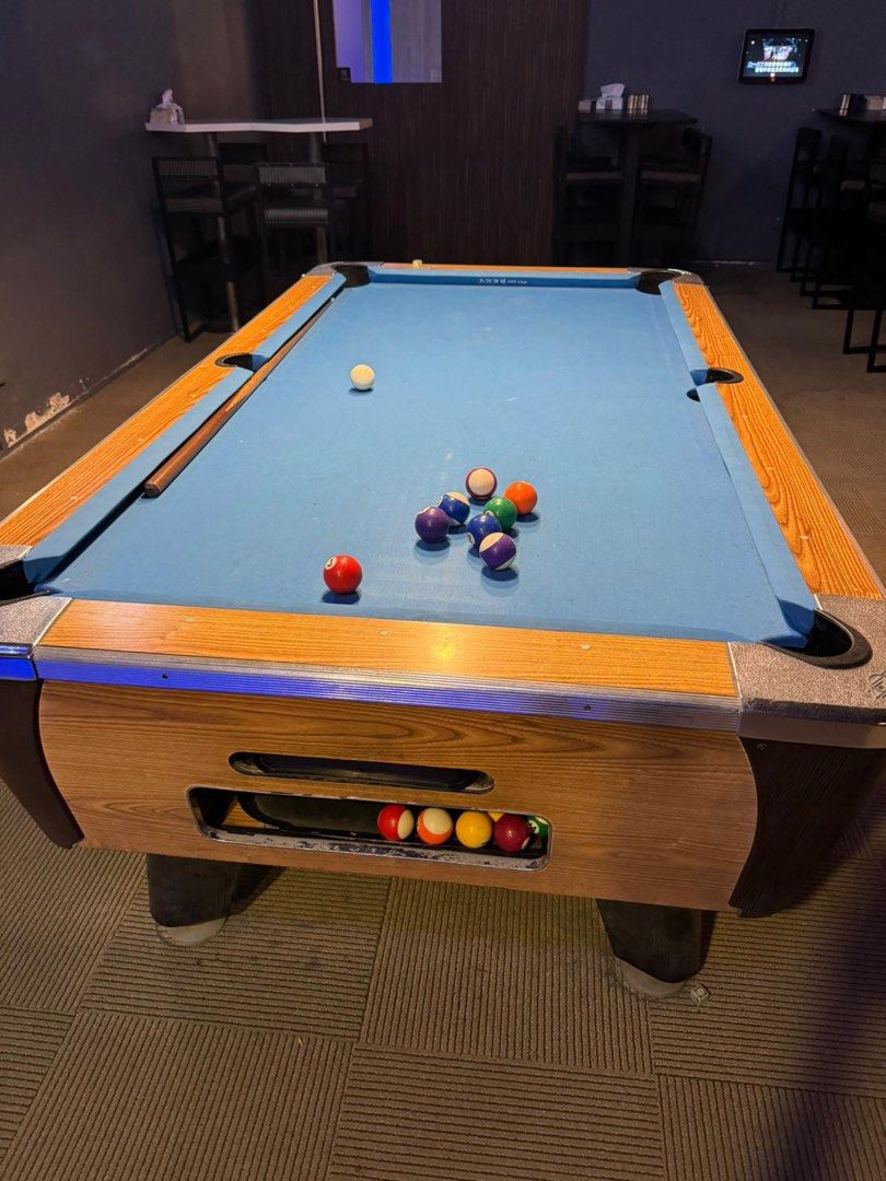 Dynamo 7ft coin pool table, Sports Equipment, Sports & Games, Billiards ...