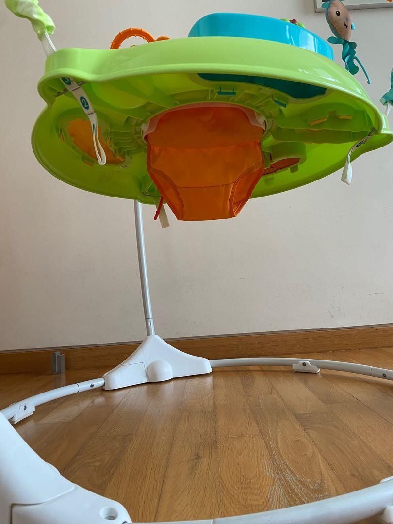 Fisher Price Roaring Rainforest Jumperoo (UK Version), Babies & Kids ...