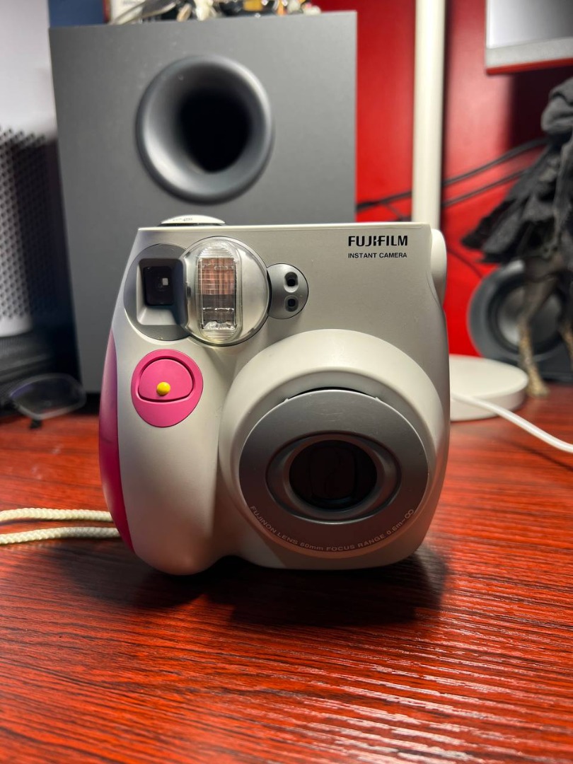 Fujifilm Instax Mini 7s (Pink), Photography, Cameras on Carousell
