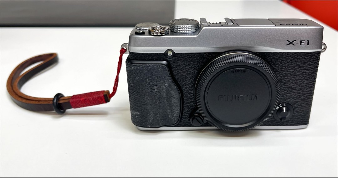 Fujifilm X-E1 camera, Photography, Cameras on Carousell