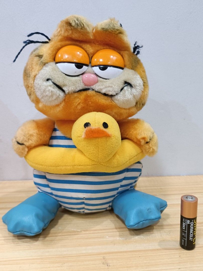 Garfield - Original Garfield, Hobbies & Toys, Toys & Games on Carousell