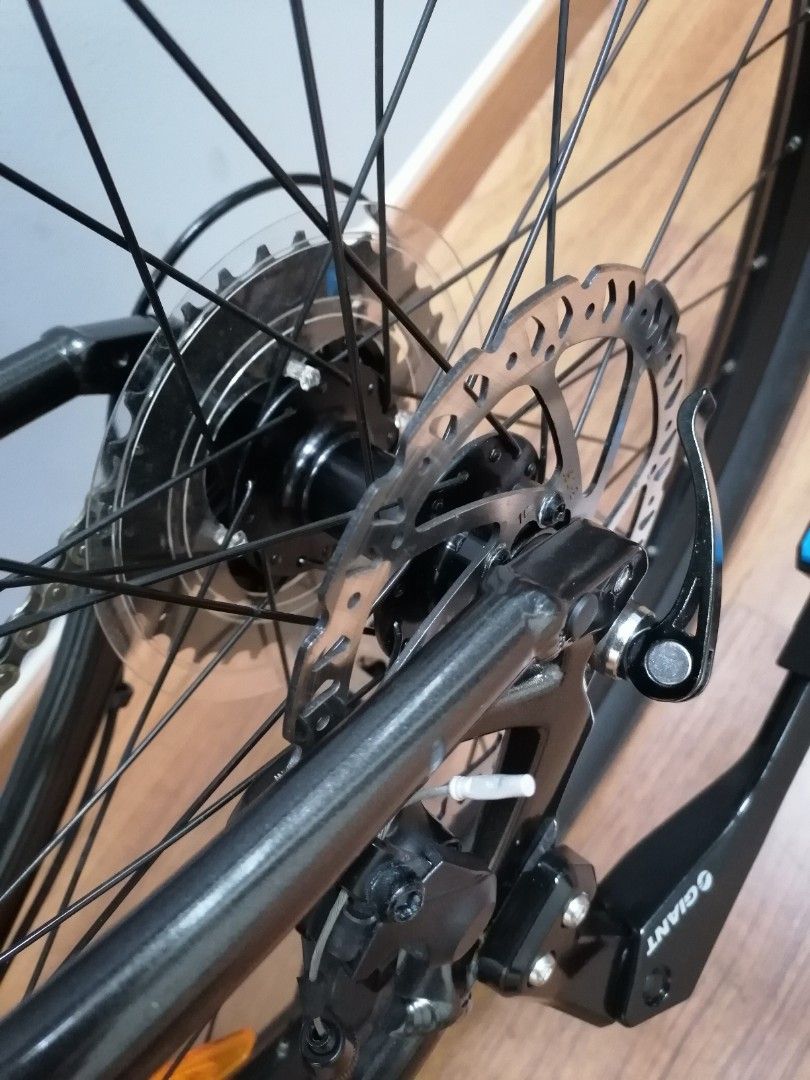 Giant Momentum Vida bike (new), Sports Equipment, Bicycles & Parts ...