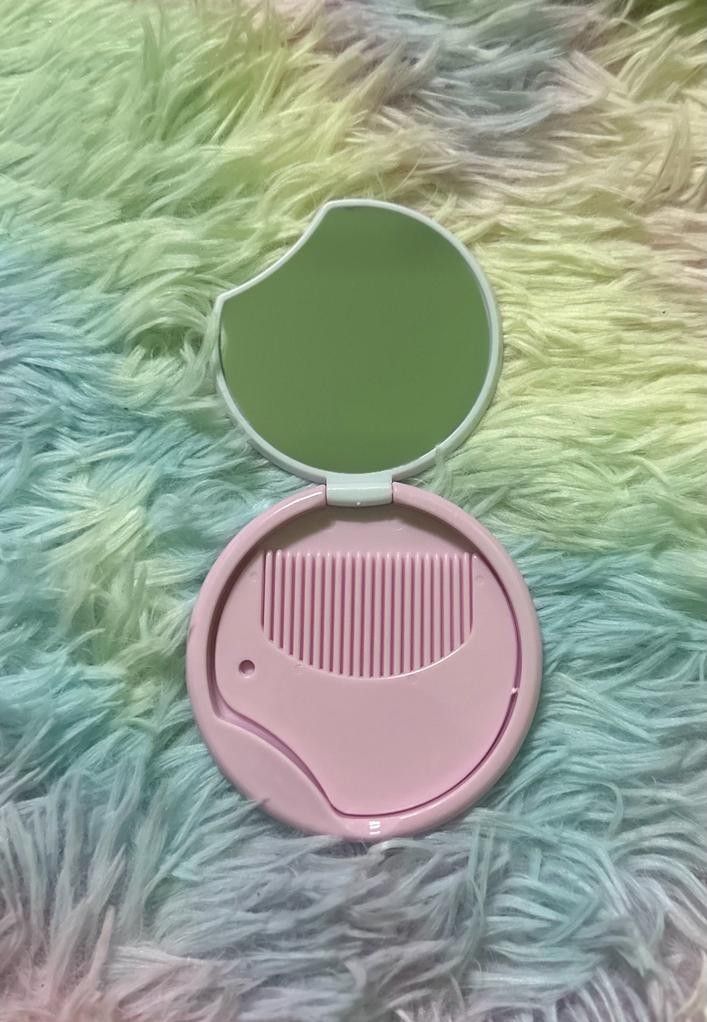 Hello kitty mirror comb set, Beauty & Personal Care, Face, Makeup on ...