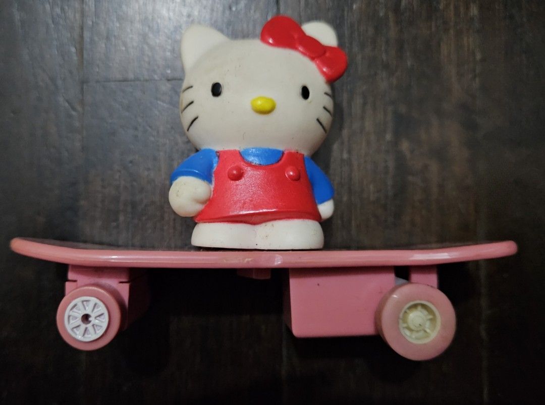 hello kitty skateboard toy, Hobbies & Toys, Toys & Games on Carousell