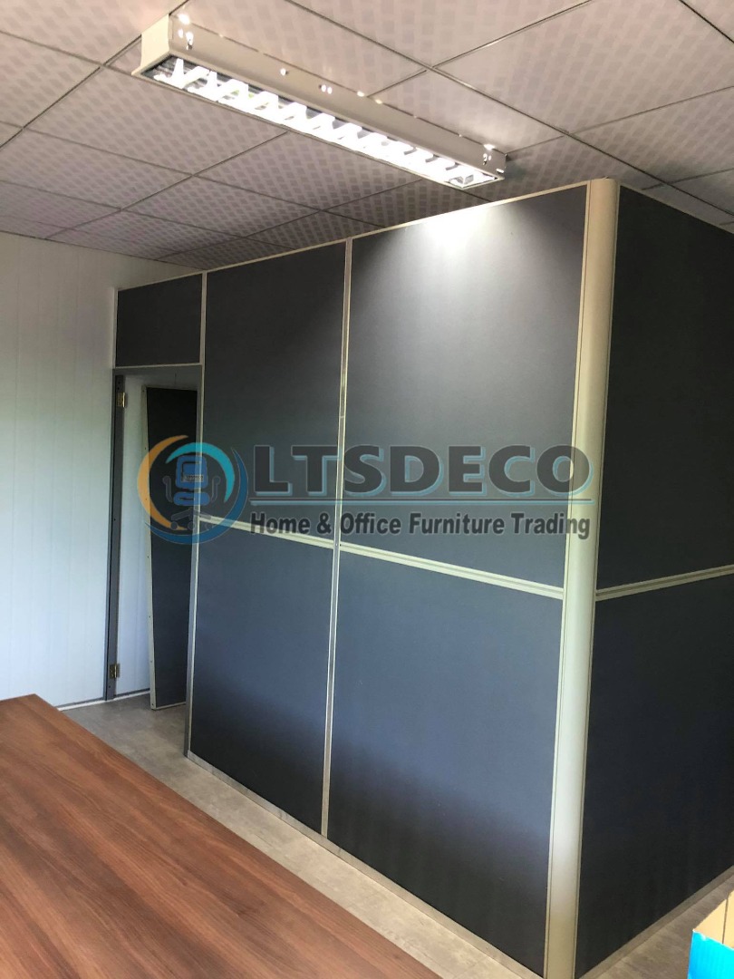 HIGH PANEL OFFICE PARTITION COSTUMIZED / OFFICE PARTITION AND FURNITURE ...
