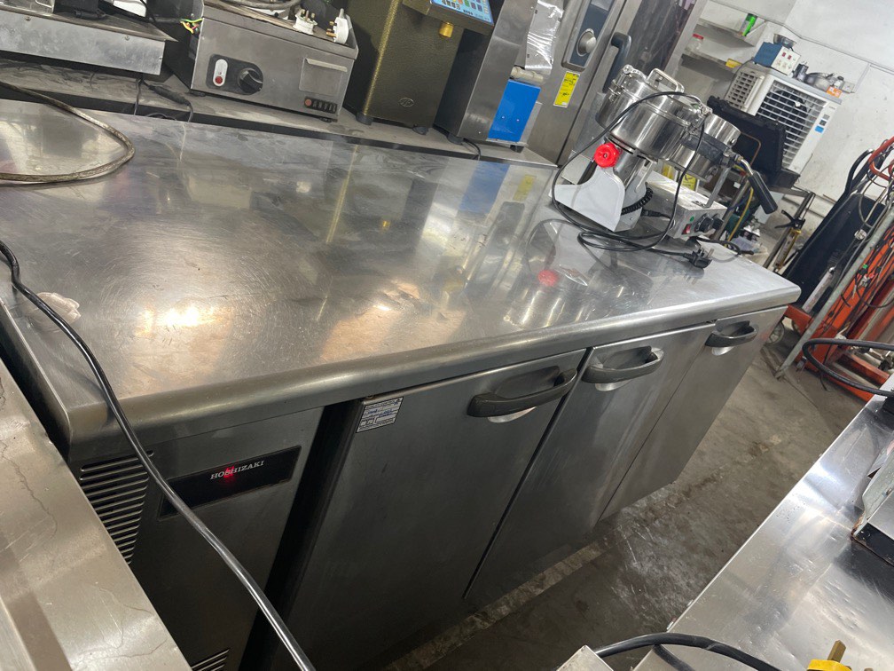 Hoshizaki 3 door counter freezer 1800*750 / commercial counter freezer ...