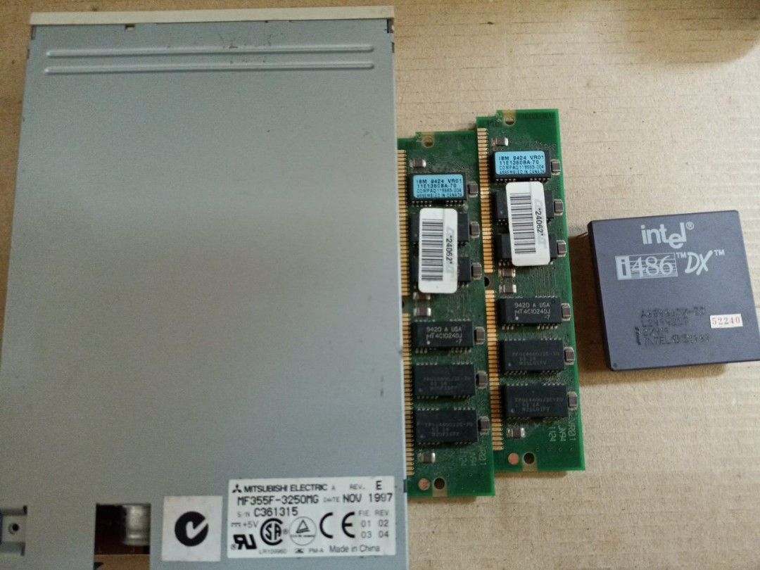intel 486DX CPU / EDO Ram / Floppy Disk Drive, Computers & Tech, Parts ...