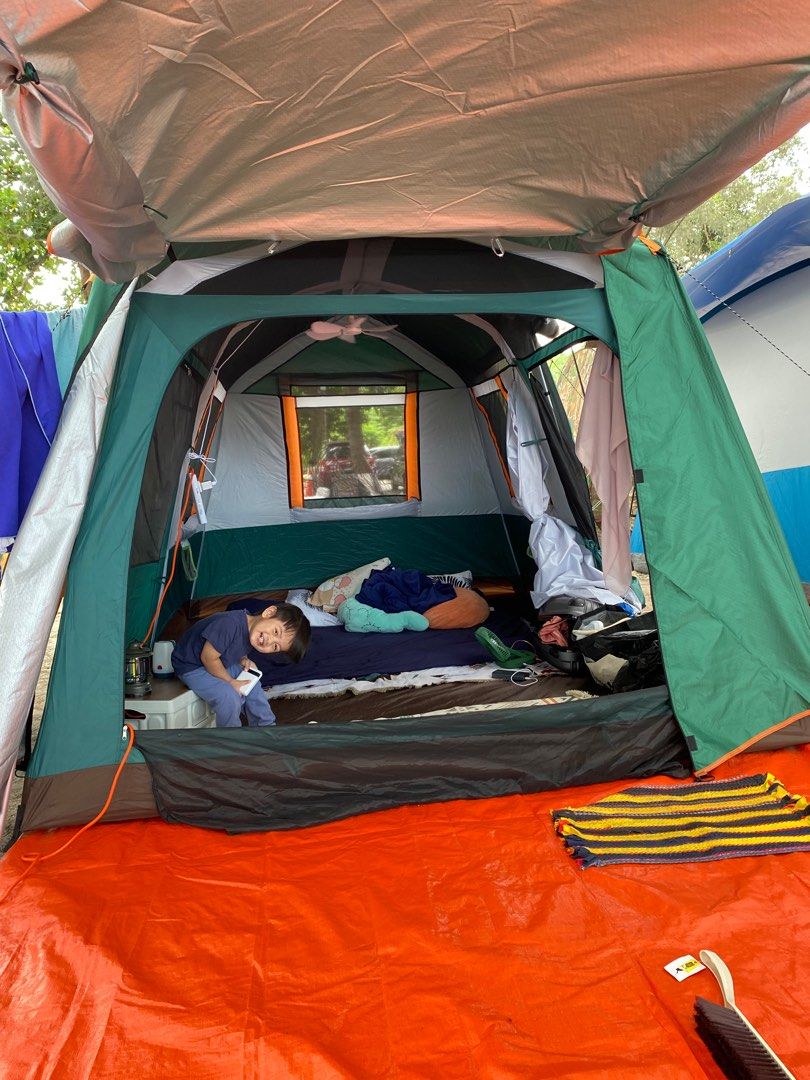 Khemah Unta 2022 auto, Sports Equipment, Hiking & Camping on Carousell