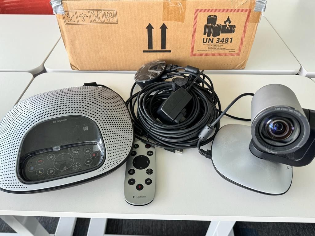 Logitech C3000e Meeting Room Video Conferencing System with full HD ...