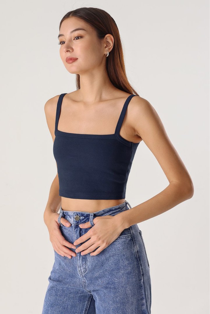 Lovet Annette Reversible Padded Ribbed Top, Women's Fashion, Tops, Sleeveless on Carousell