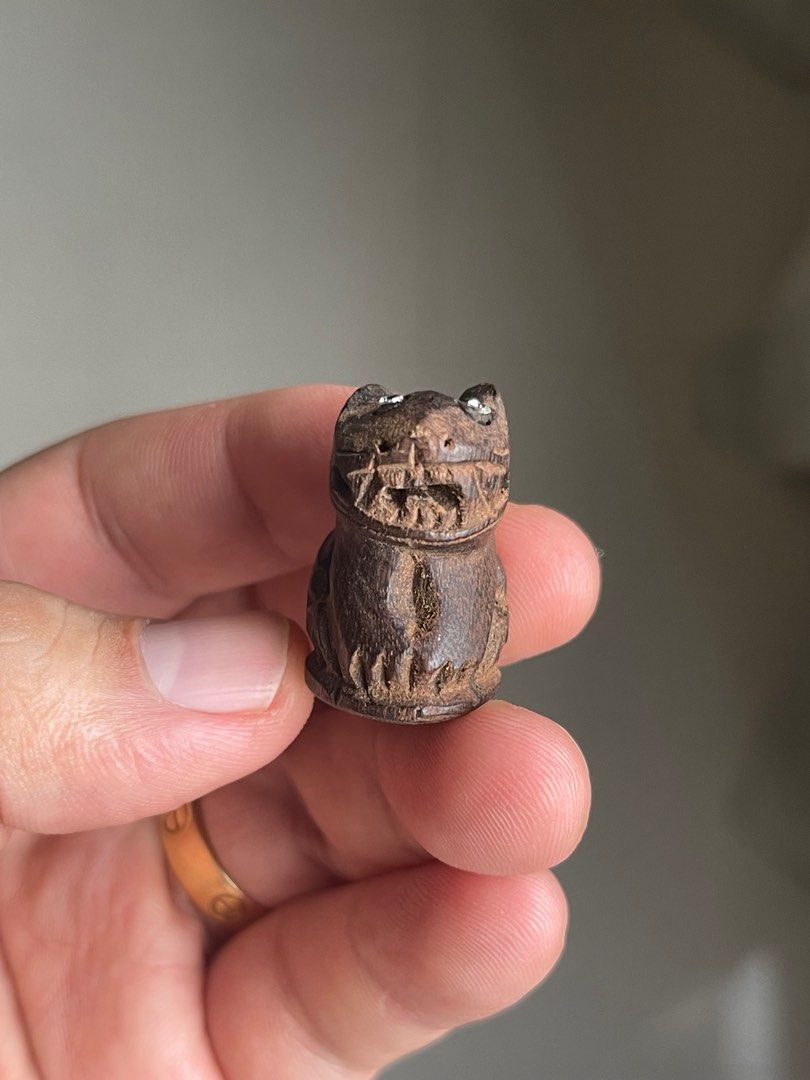 LP Sin Tiger Roop Lor & Loop Tai set, Hobbies & Toys, Memorabilia ...