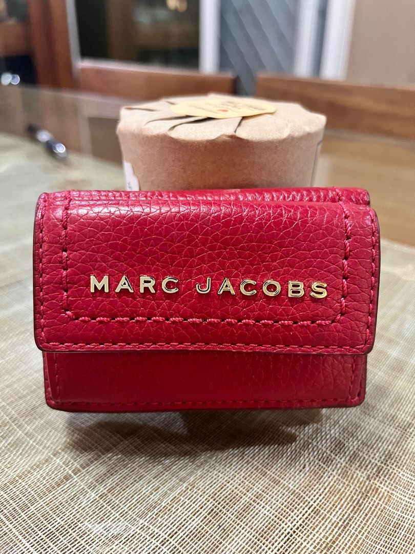 Marc Jacobs Mini Tri-fold Wallet (Original), Women's Fashion, Bags ...