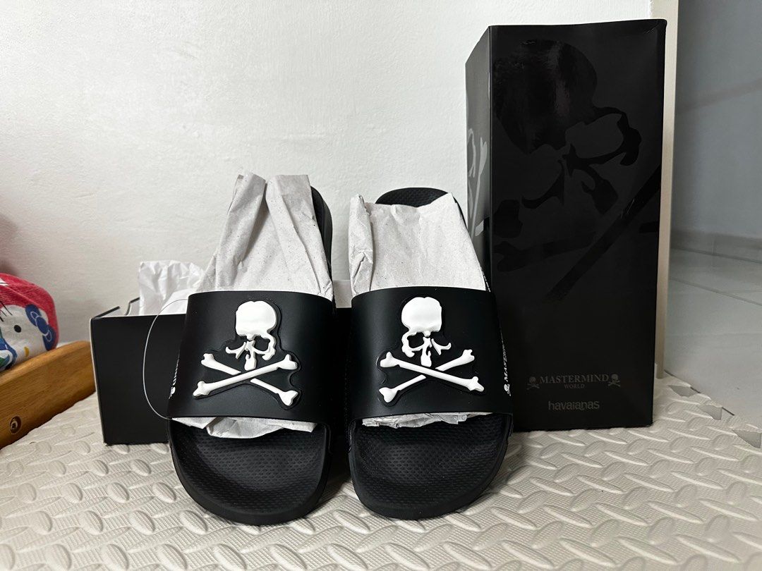 Mastermind Japan x Havaianas Slides, Men's Fashion, Footwear, Flipflops ...