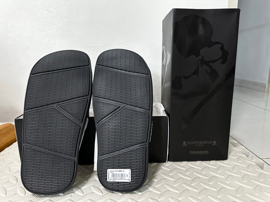 Mastermind Japan x Havaianas Slides, Men's Fashion, Footwear, Flipflops ...