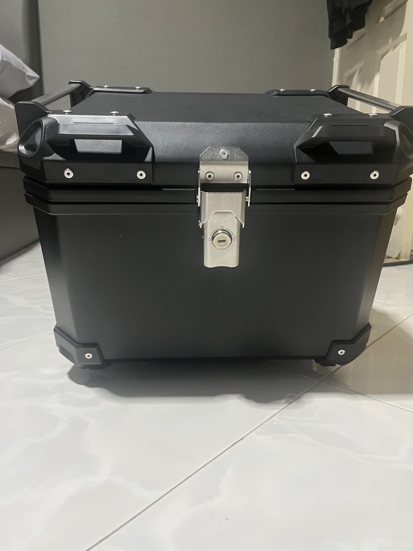 aluminum top box, Motorcycles, Motorcycle Accessories on Carousell