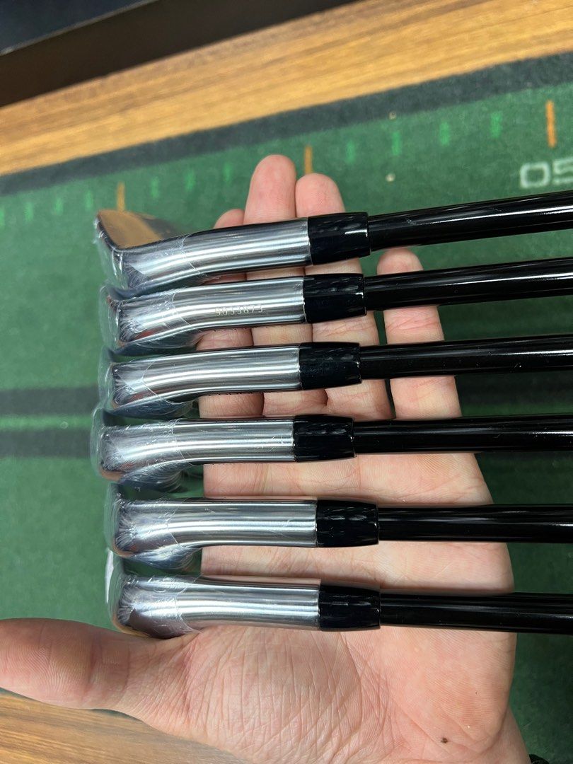 NEW 2023 Titleist T350 (6-48deg) Irons (6 Pieces) [With Tensei Red AV Stiff Flex Graphite Shafts ...