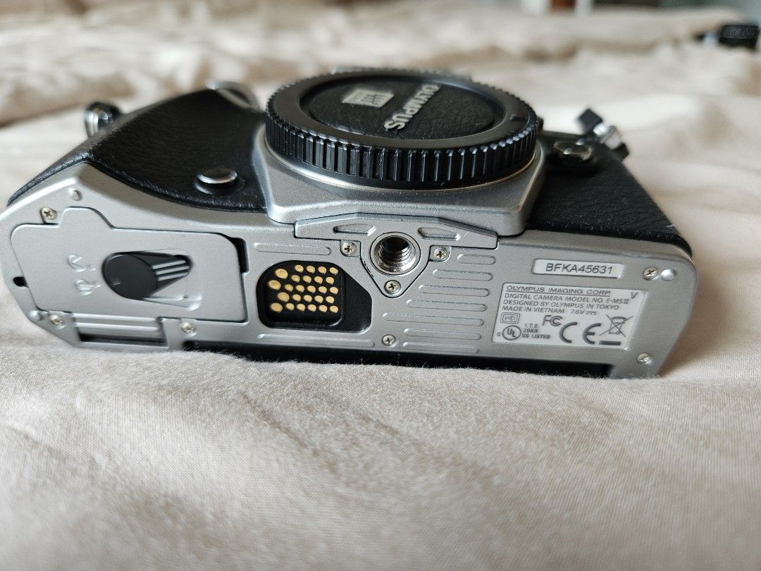 Olympus EM5 Mk2, Photography, Cameras on Carousell