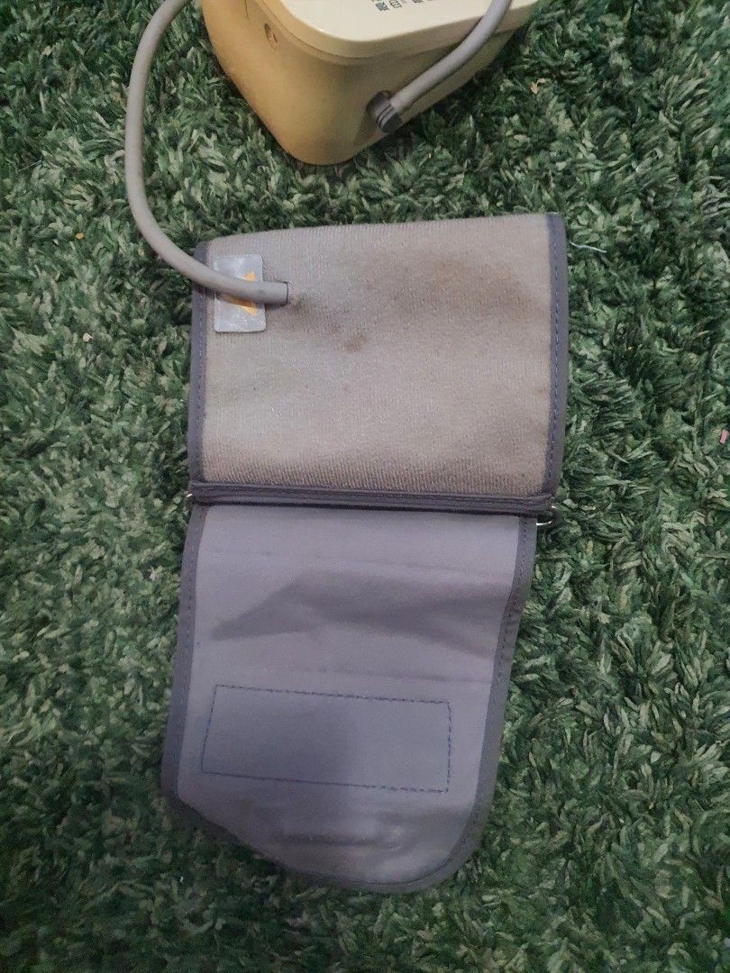 Omron intelli sense blood pressure monitor and heart rate, Health ...