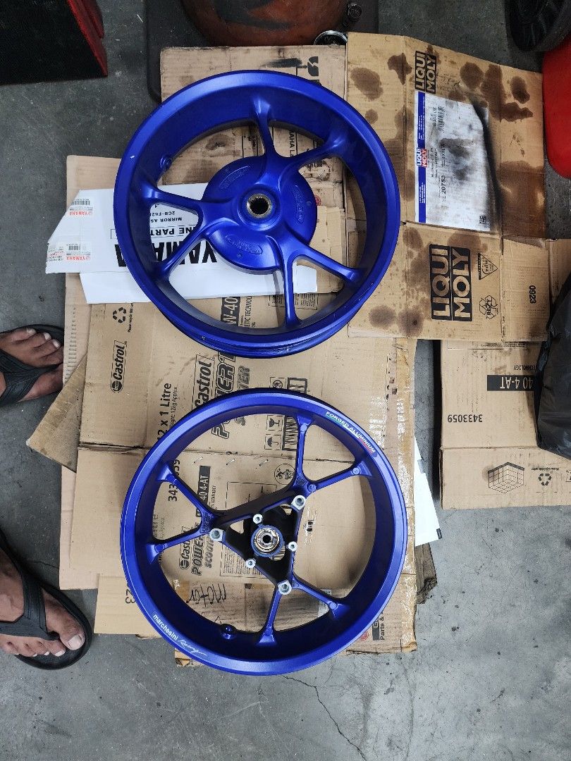 Original Aerox rim, Motorcycles, Motorcycle Accessories on Carousell