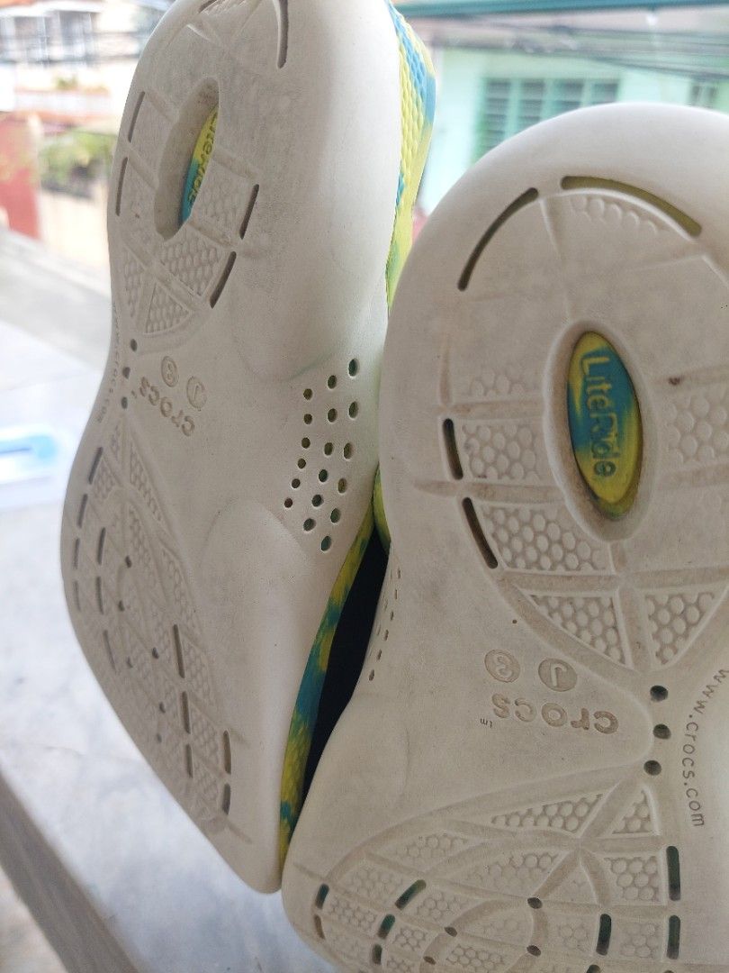 Original crocs lite ride, Babies & Kids, Babies & Kids Fashion on Carousell