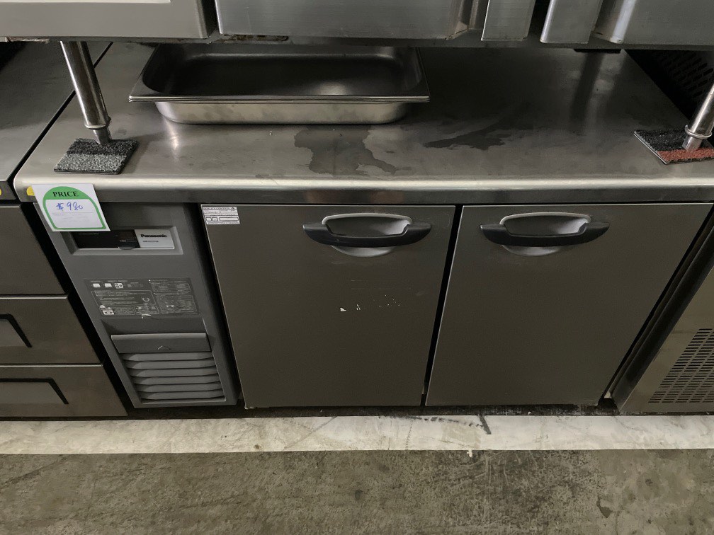 Panasonic 2 door counter chiller / commercial counter chiller, TV ...