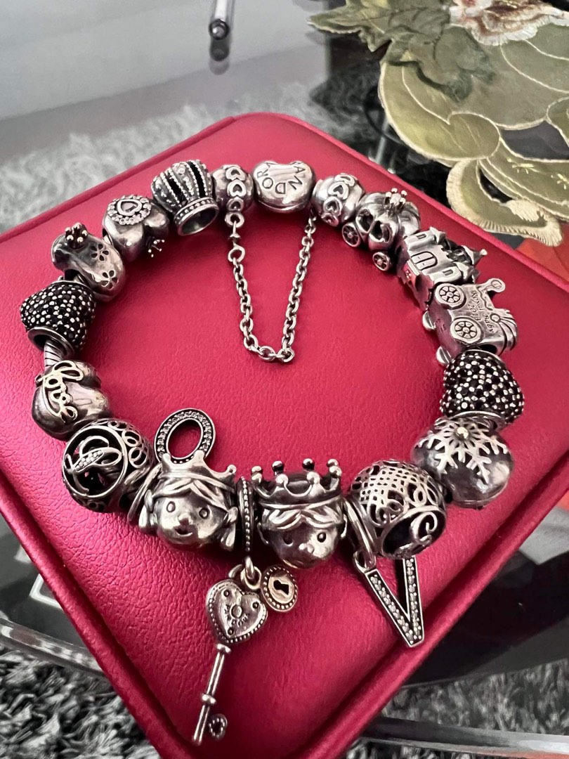 Pandora collection, Women's Fashion, Jewelry & Organizers, Bracelets on ...