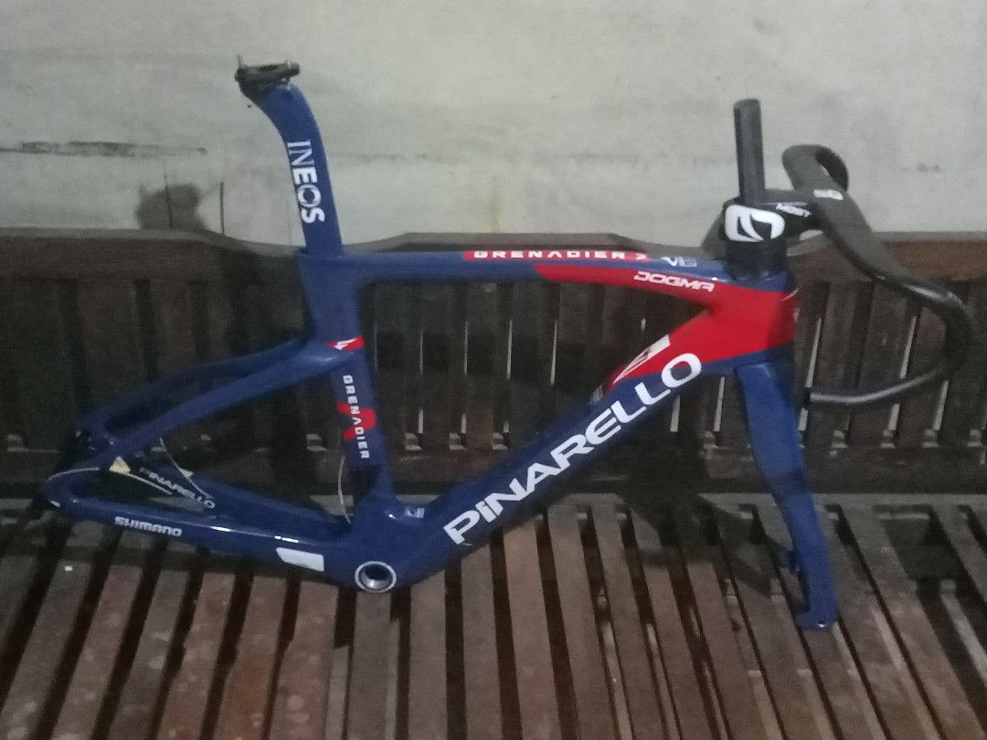 Pinarello Dogma F team Ineos Grenadier frame set, Sports Equipment ...