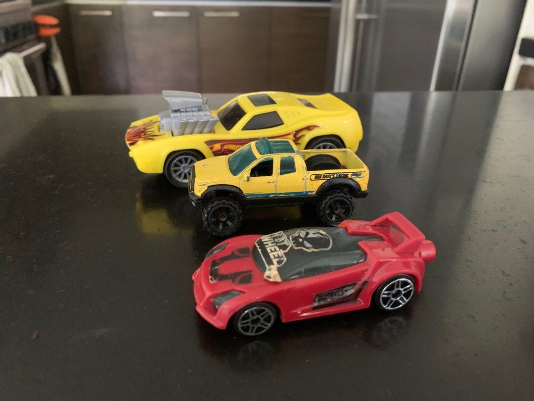 Preloved Original Hot Wheels Cars Set, Hobbies & Toys, Toys & Games on ...