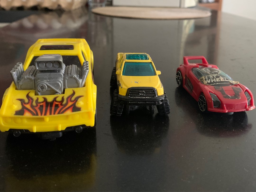 Preloved Original Hot Wheels Cars Set, Hobbies & Toys, Toys & Games on ...