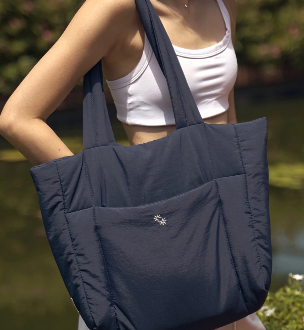 puff indigo, Women's Fashion, Bags & Wallets, Tote Bags on Carousell