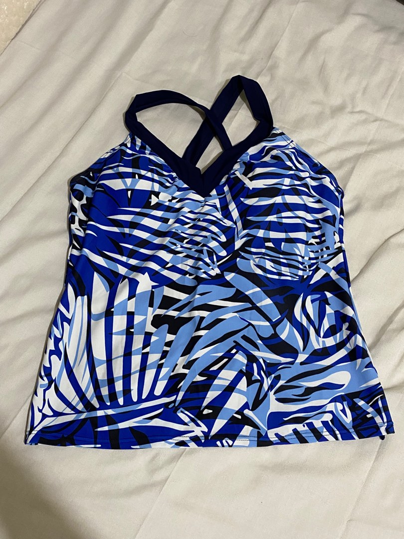 Sando Rashguard, Women's Fashion, Swimwear, Rash guard on Carousell