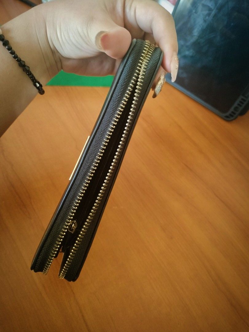 Santa Barbara wallets, Women's Fashion, Bags & Wallets, Wallets & Card ...