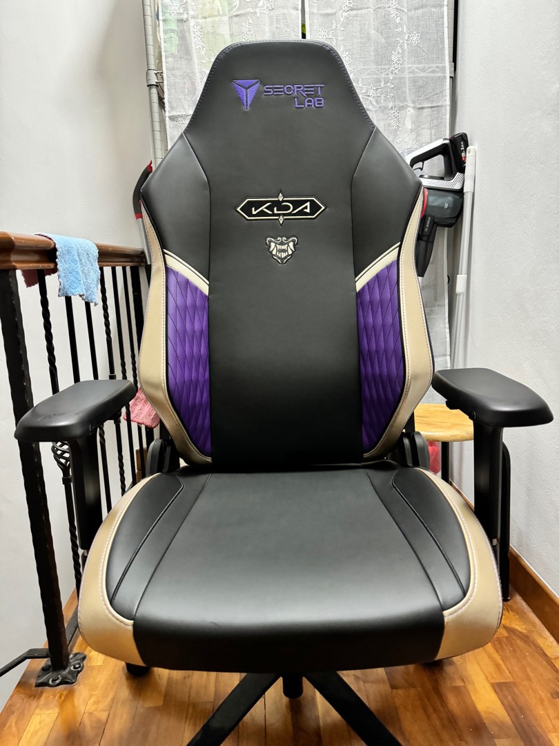 Secretlab Titan Evo KDA 2022 Regular, Furniture & Home Living ...