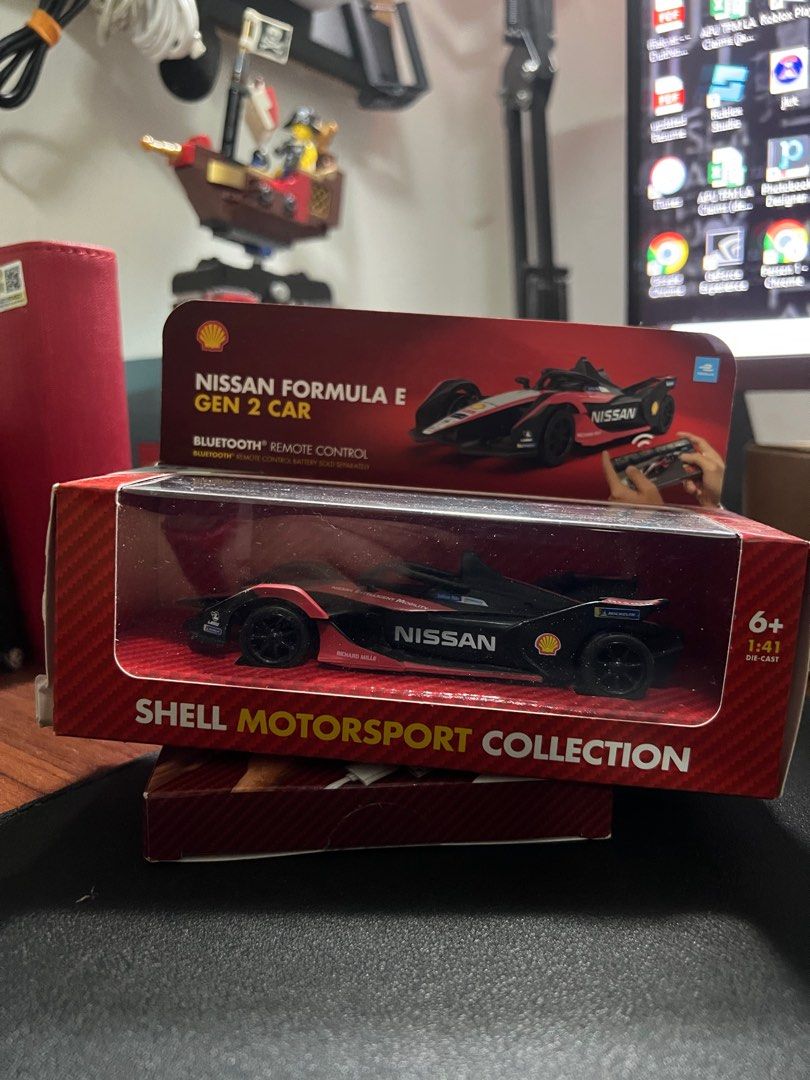 SHELL Motorsport Collection - Nissan Formula E Gen 2 Car, Hobbies ...