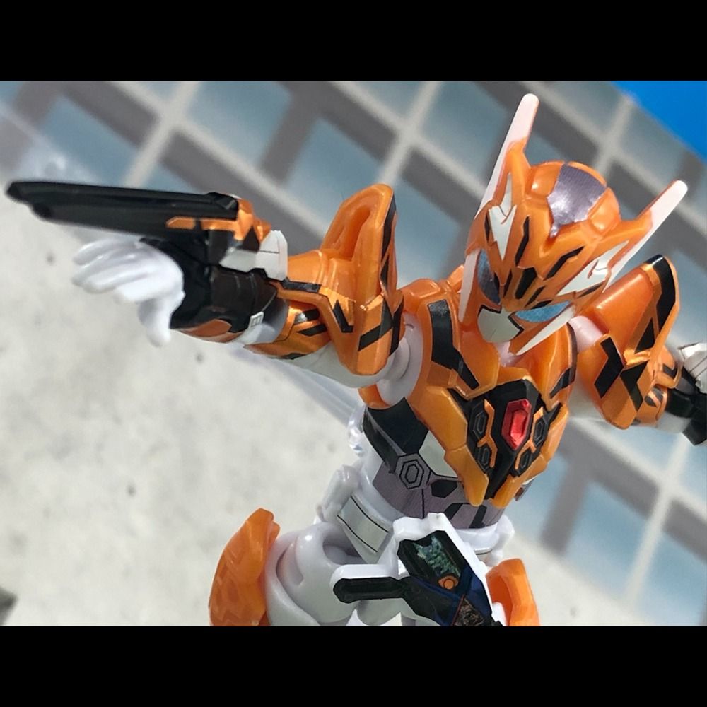 SO-DO Kamen Rider Valkyrie Justice Serval, Hobbies & Toys, Toys & Games ...